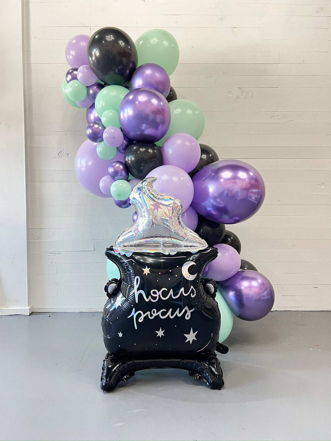 BALLOON GARLANDS – Jubilee Balloon Co.