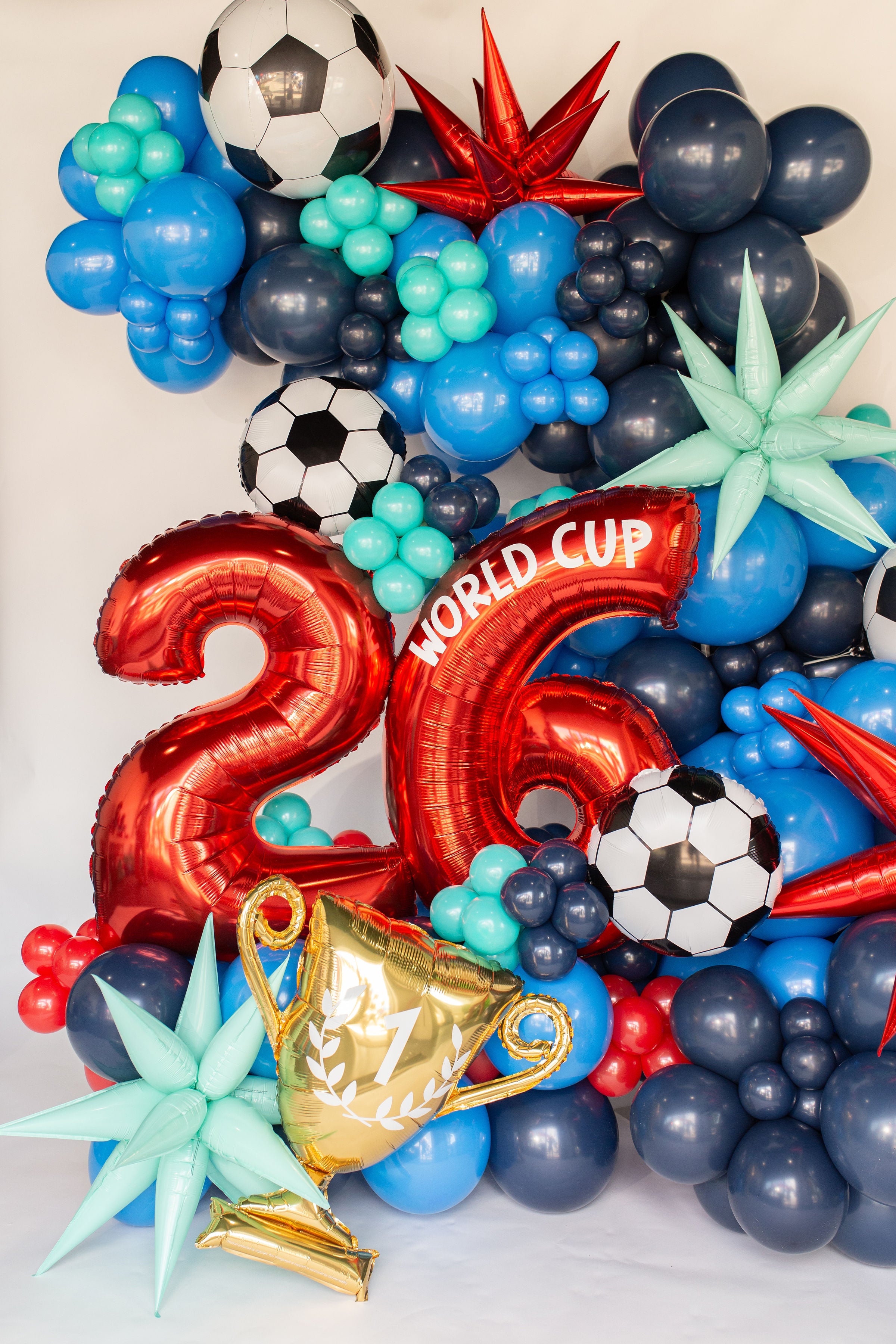 Pitch Perfect Deluxe Balloon Sculpture – Jubilee Balloon Co.